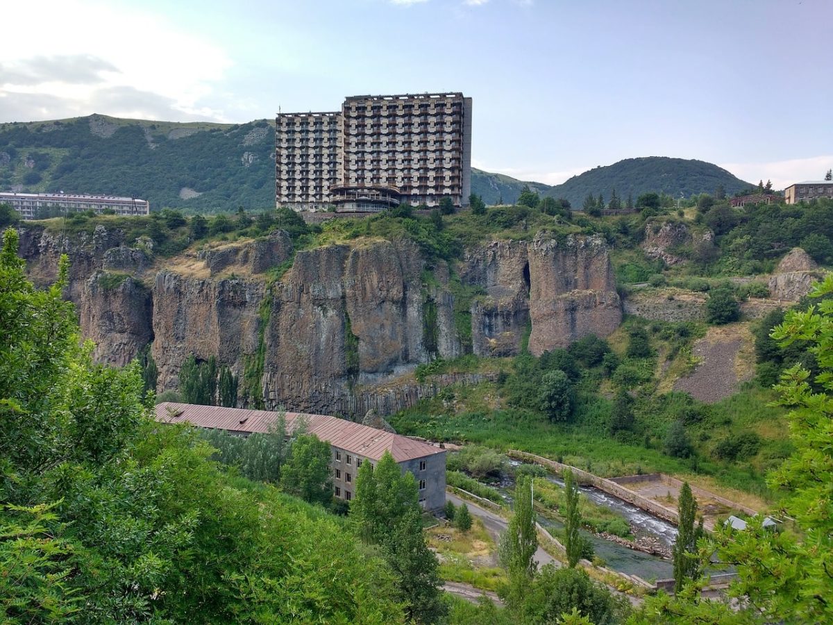 Yerevan - Jermuk - Yerani Travel
