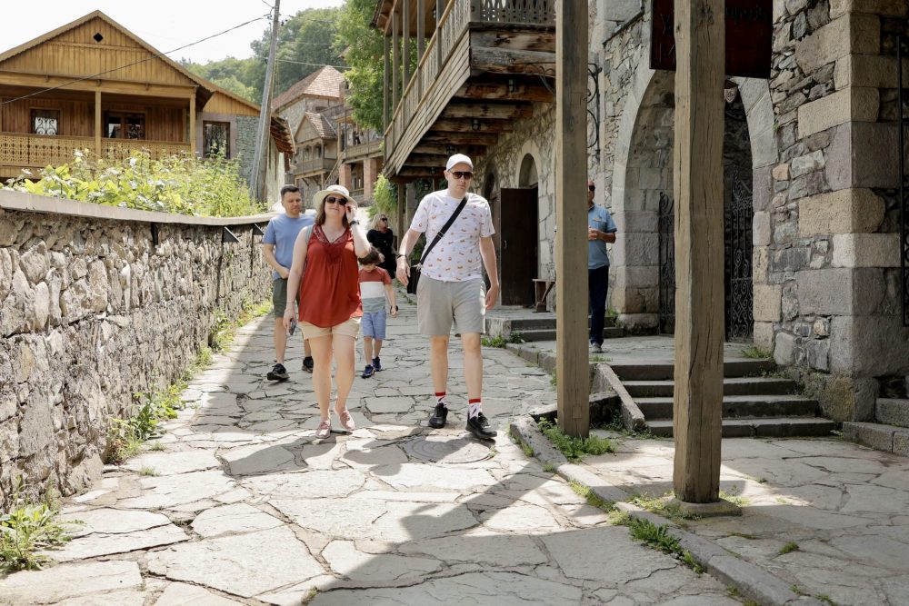 Tour tо Sevan Lake, Dilijan- Yerani Travel